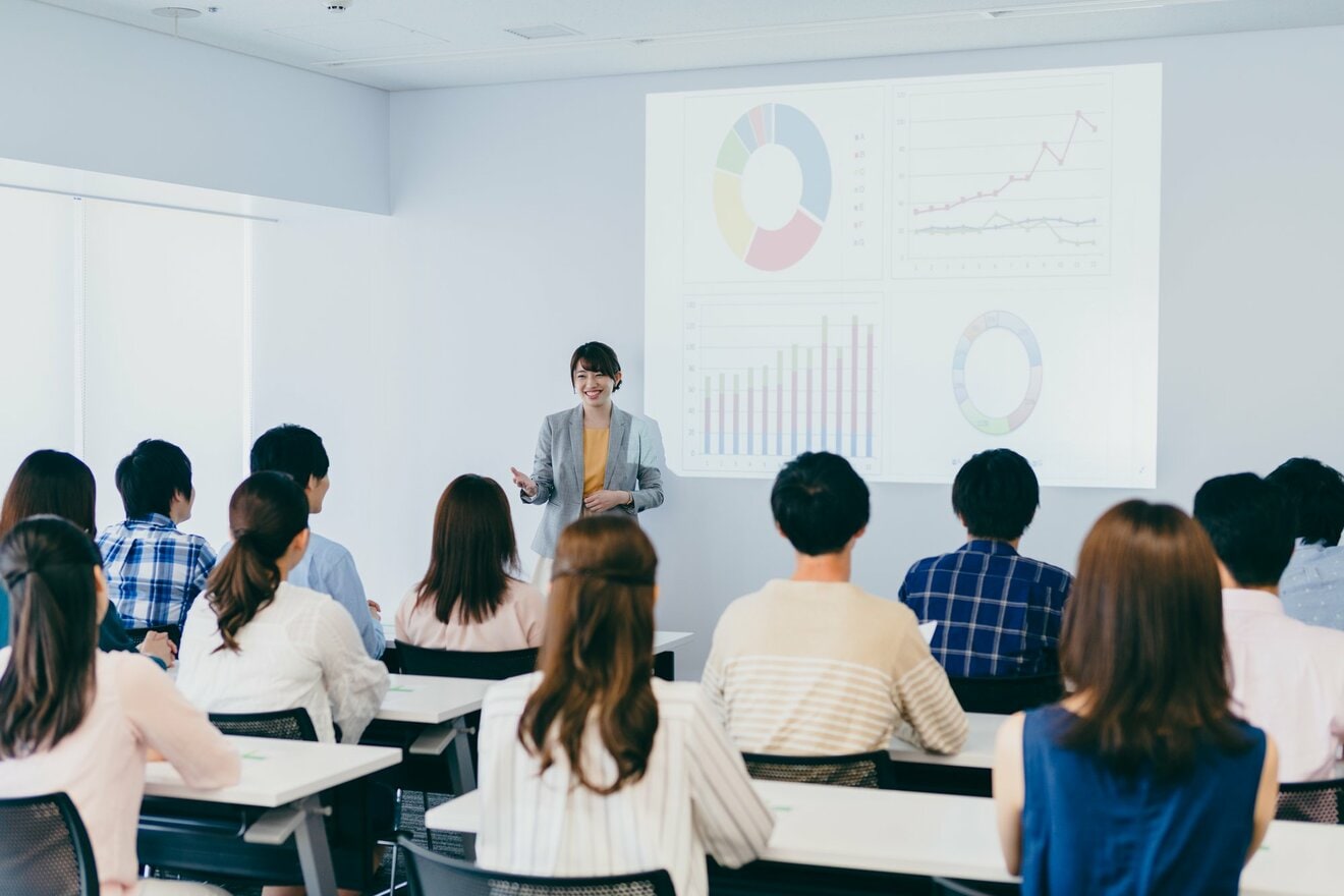 「数字は諸刃の剣」、身をもって知った若手社員の“母” 総務担当者の切ないiDeCo体験談(1/2) | Finasee（フィナシー）