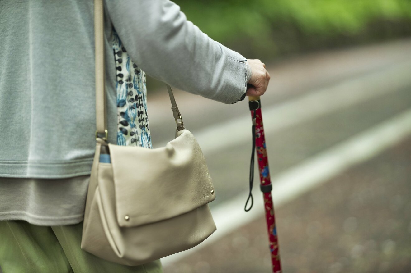 認知症の叔母が忘れなかった「大切な思い出」 支援を決断した姪の心配(1/3) | Finasee（フィナシー）